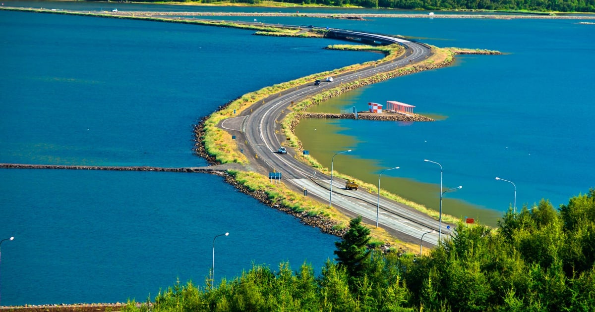 Akureyri | Fly & Drive - Holiday Package | Icelandair GB