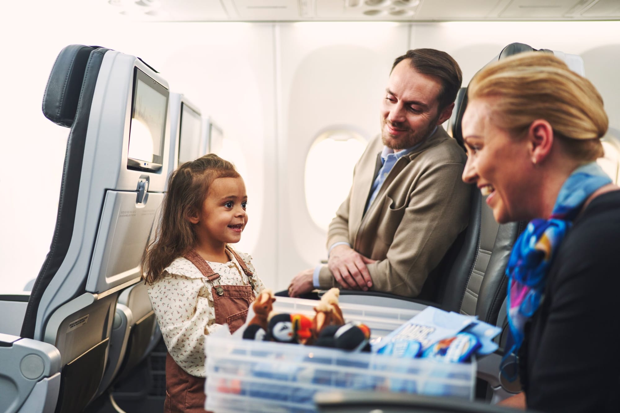 Traveling with children and infants | Icelandair US