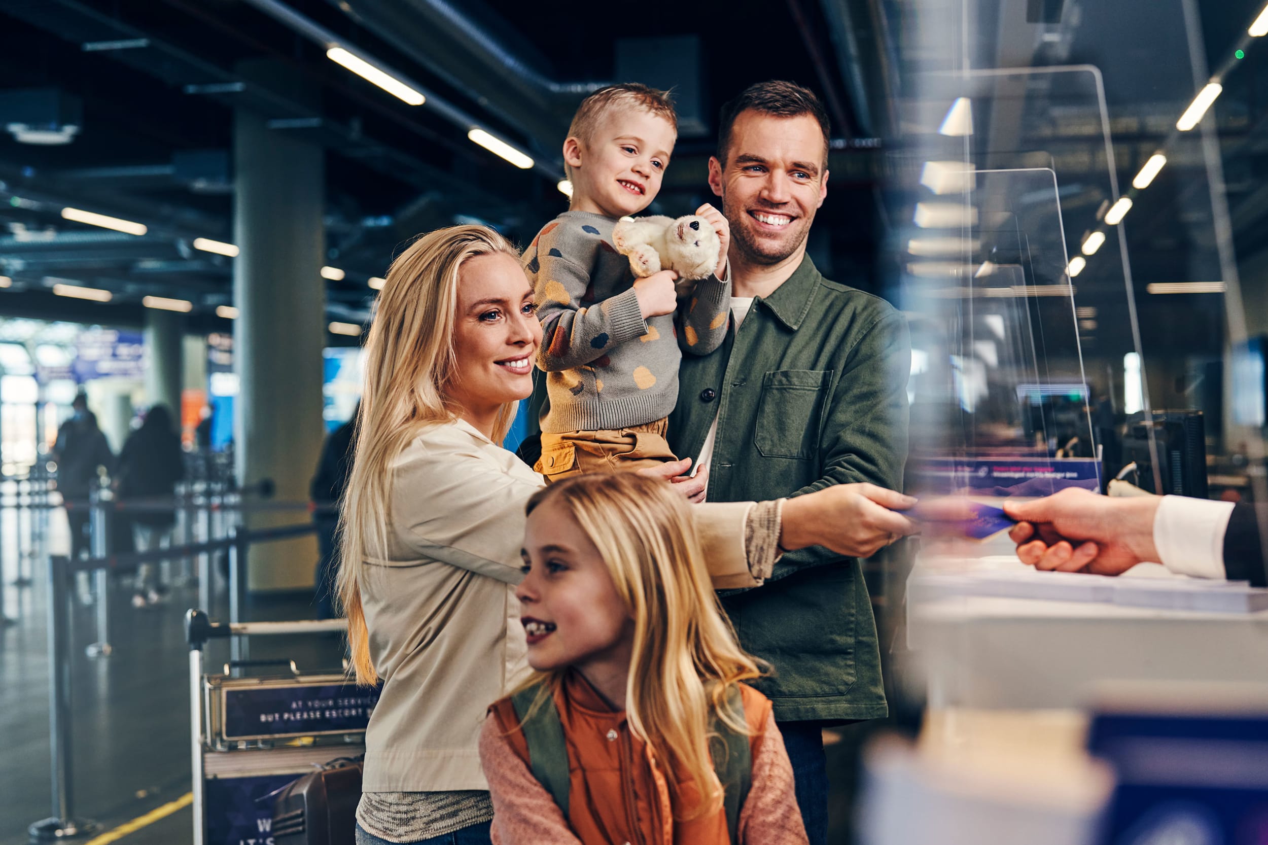 Benefits of Saga Blue, Saga Silver and Saga Gold membership | Icelandair US