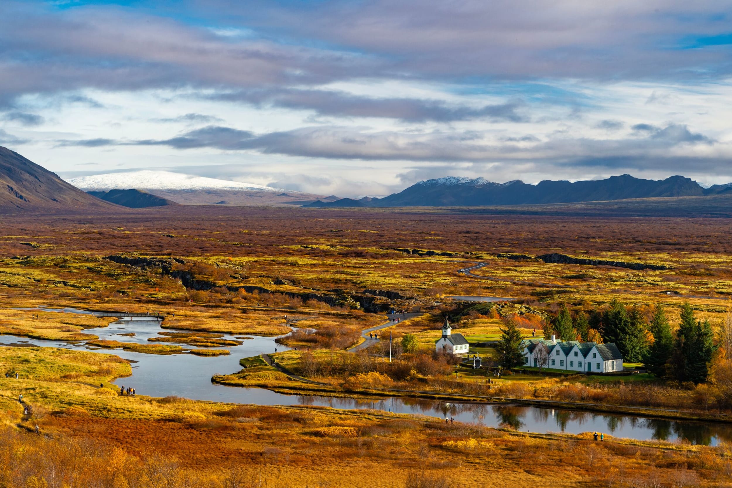 Driving Around Iceland: Best Road-Trip Itineraries | Icelandair US
