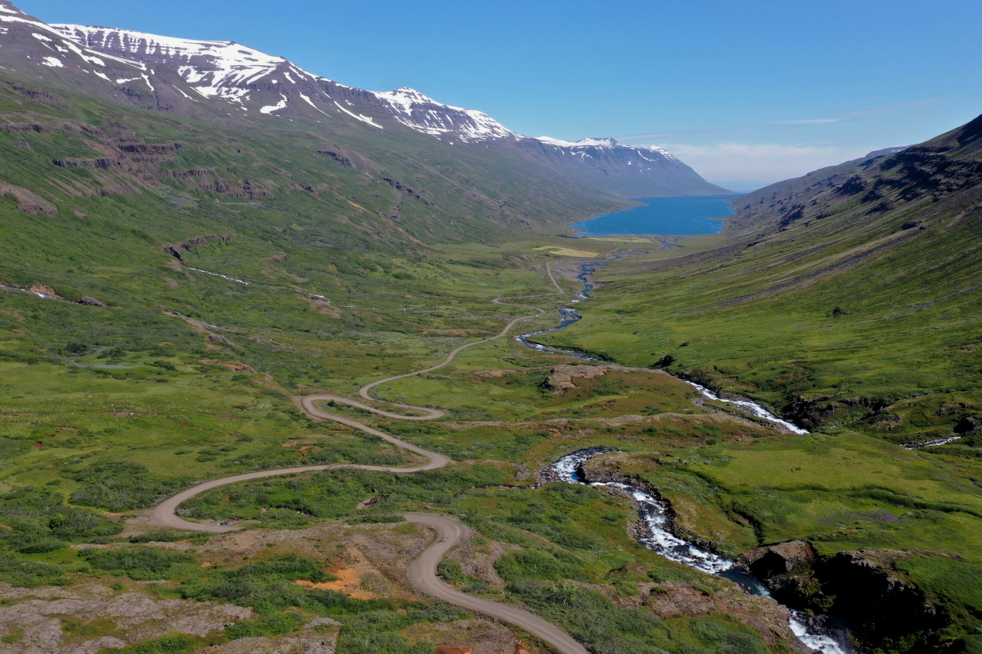 Driving Around Iceland: Best Road-Trip Itineraries | Icelandair US